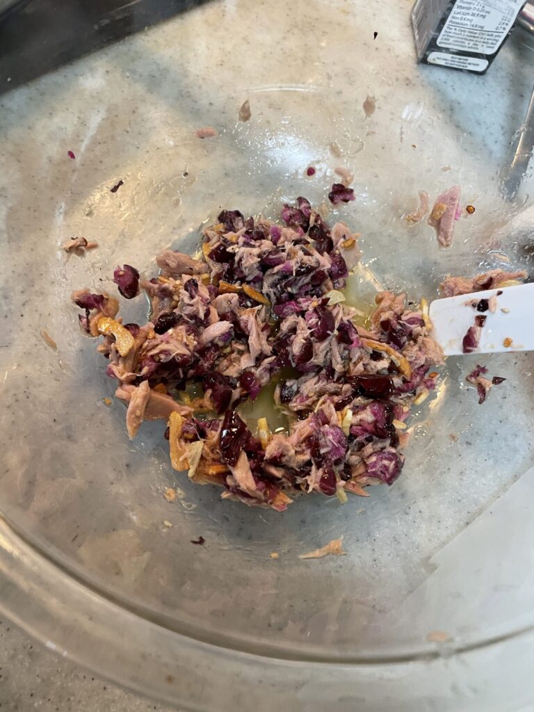 和風の食材でシンプル美味しい！柴漬けとツナ缶のペペロンチーノ – CAN PASTA